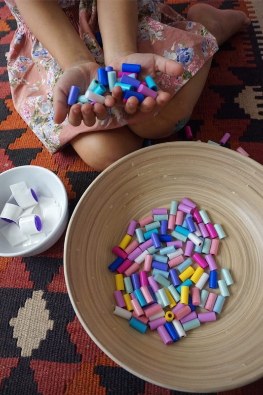 Creatività con i pon pon. Un gioco da bambini | Zigzagmom